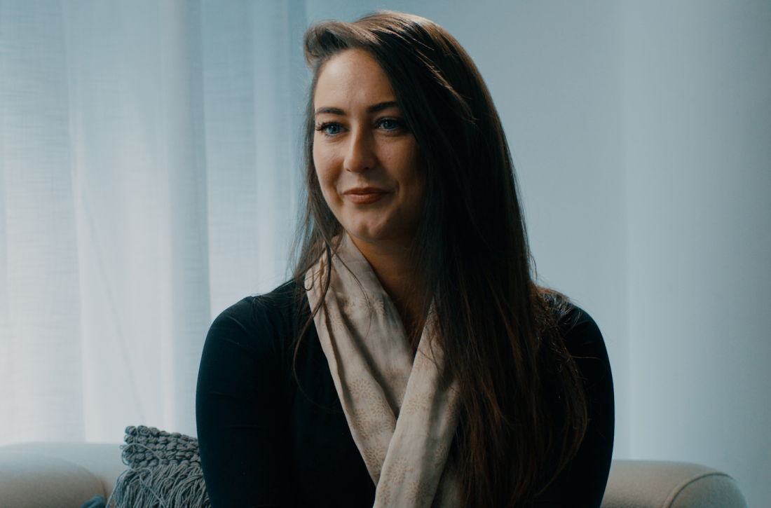 Angelica Is On The Sofa With Lauren Davies - Strata